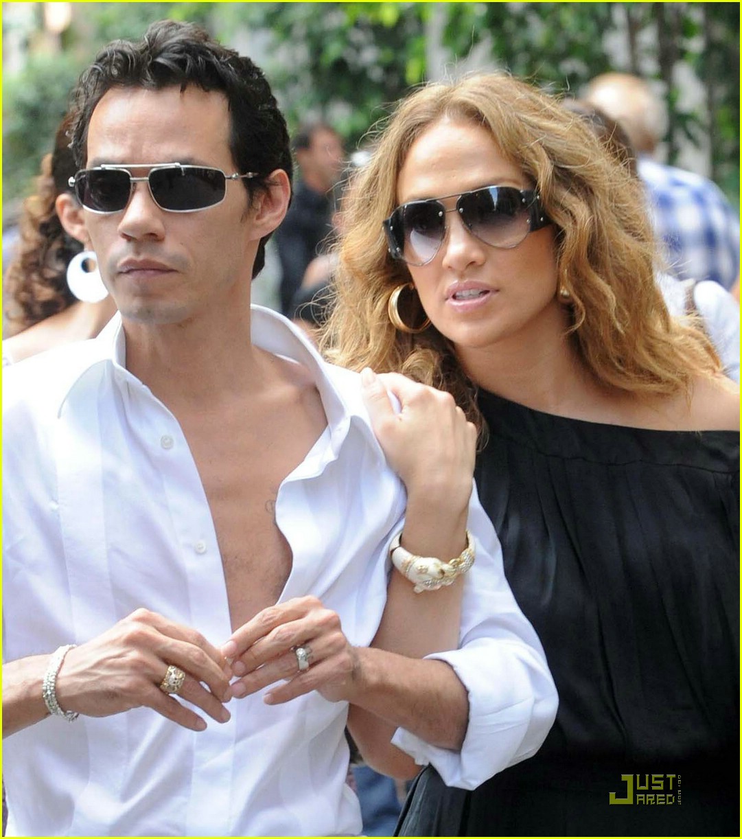 Photo: jennifer lopez shoulder 02 | Photo 1243211 | Just Jared ...