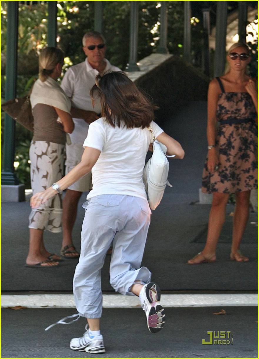 Run, Jennifer Garner, Run!: Photo 1362321 | Photos | Just Jared ...