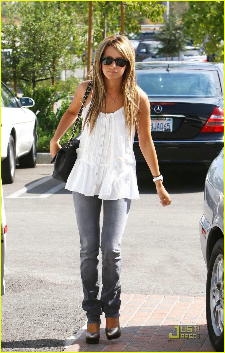 Ashley Tisdale and Jared Murillo: Tooth Time!: Photo 1317331 | Photos ...