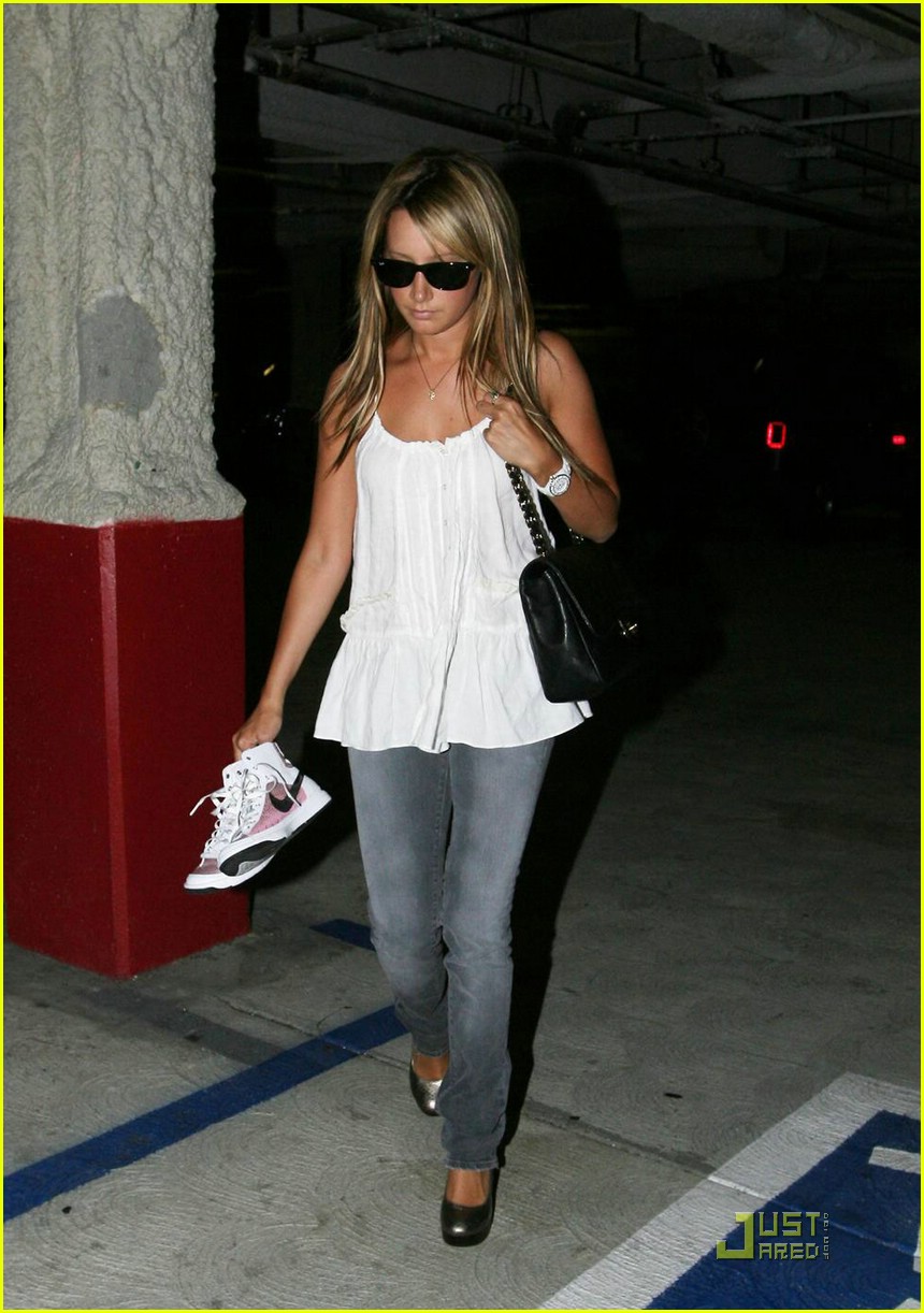 Ashley Tisdale and Jared Murillo: Tooth Time!: Photo 1317381 | Ashley ...