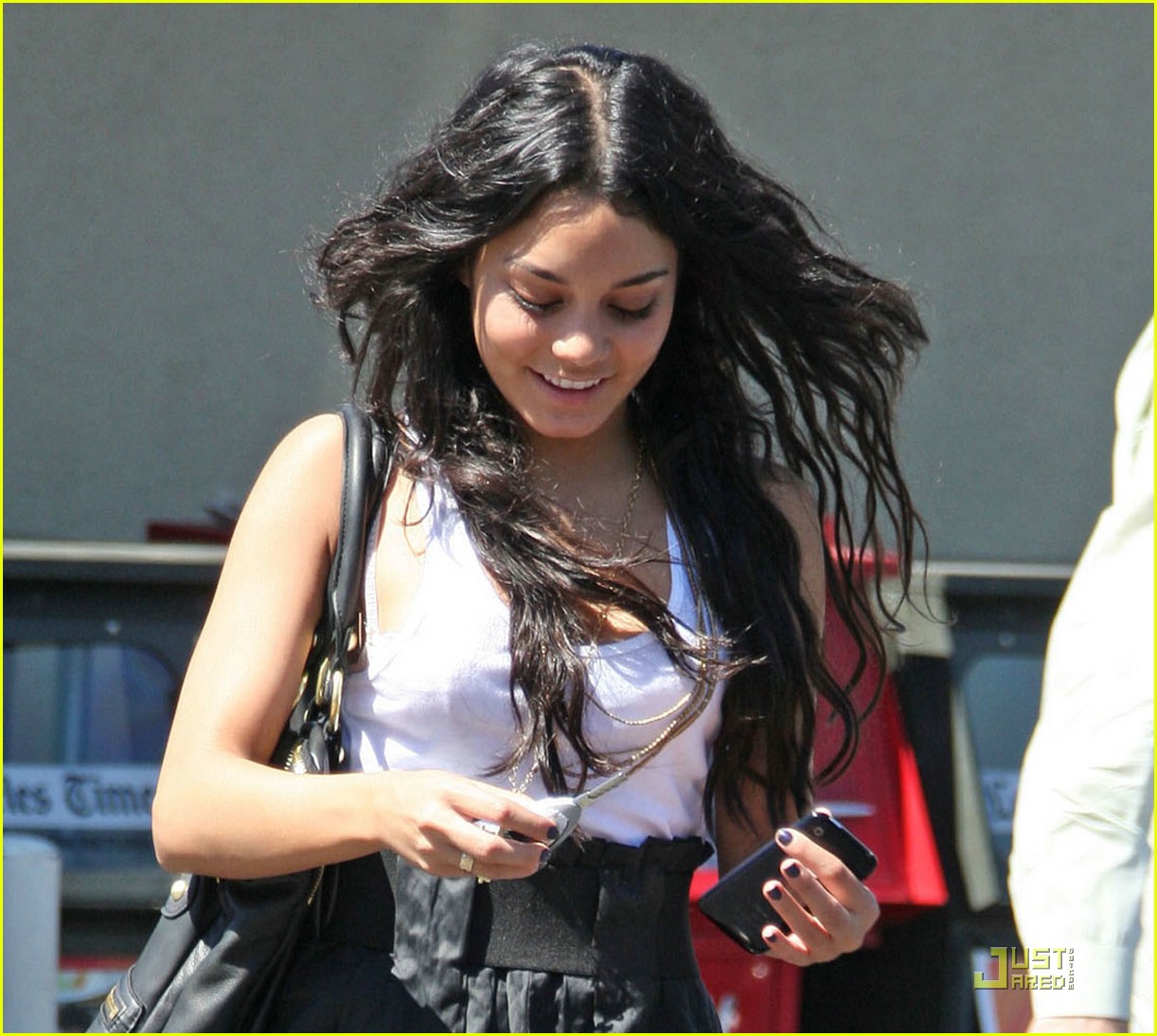 Vanessa Hudgens Hearts Hugo: Photo 1431361 | Photos | Just Jared ...