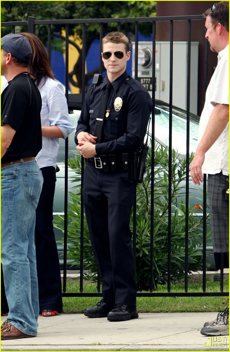 Benjamin McKenzie is an LAPD Cop: Photo 1450471 | Benjamin McKenzie ...