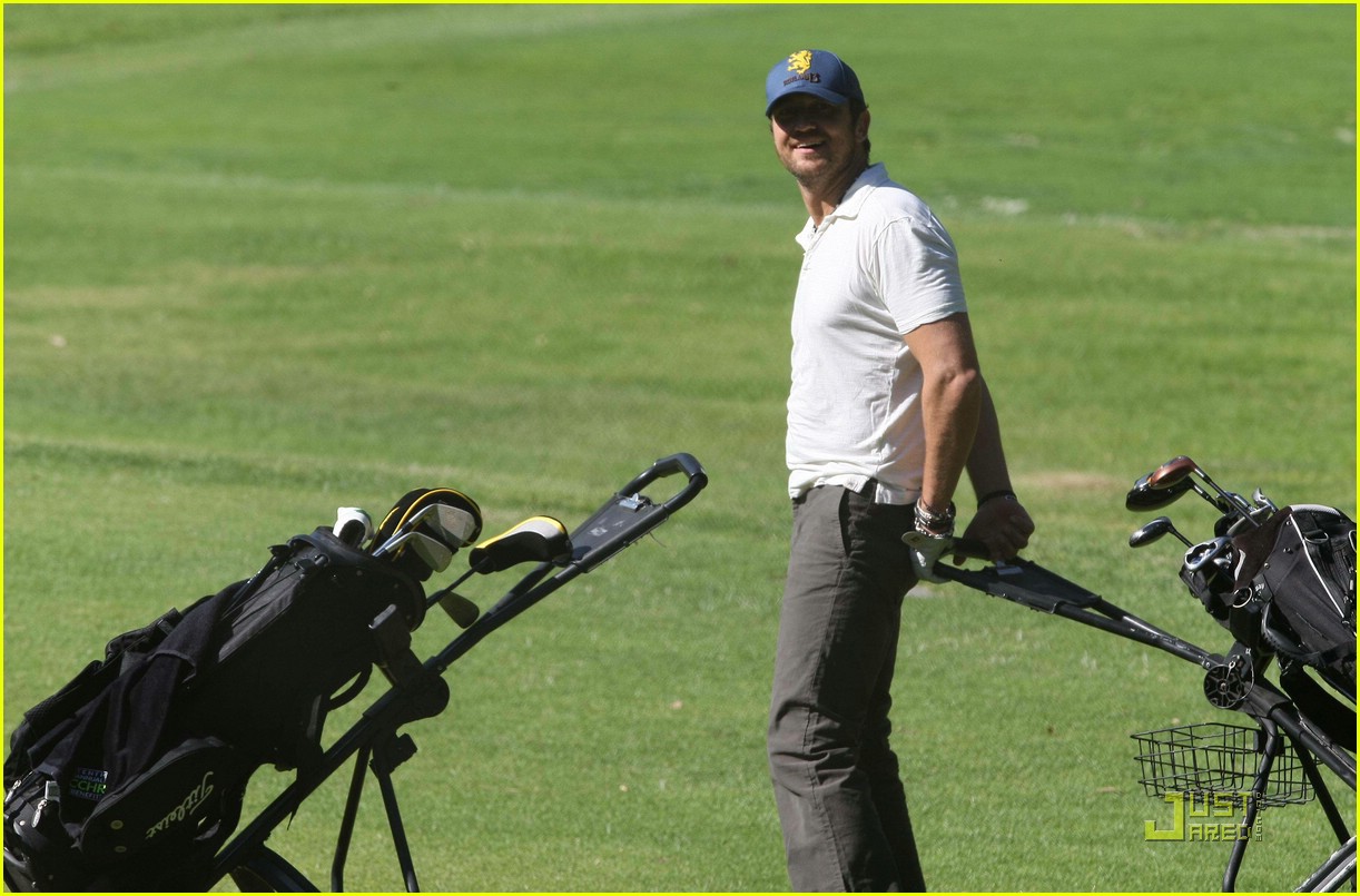 Gerard Butler Goes Golfing: Photo 1471661 | Gerard Butler Photos | Just ...