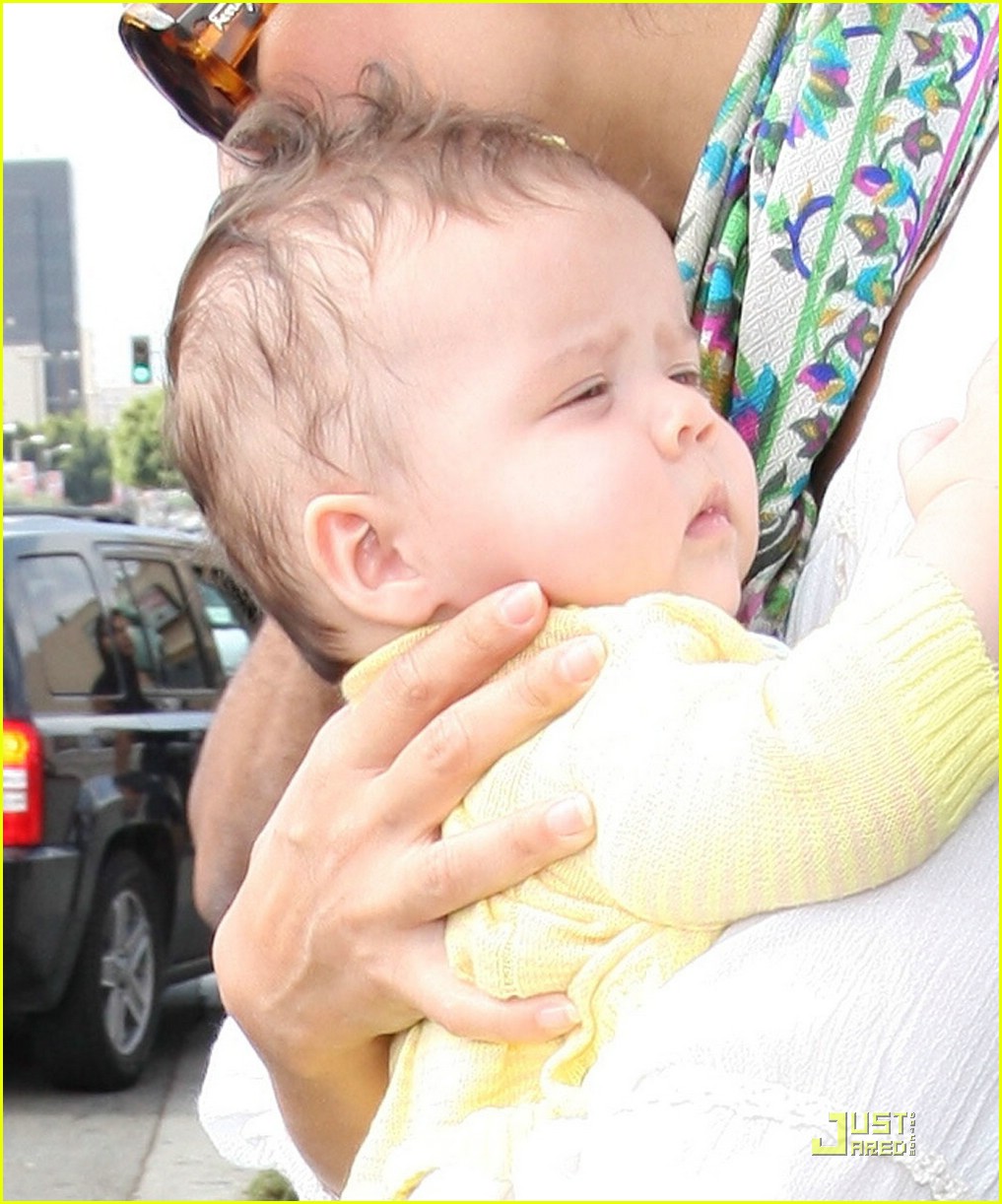 Honor Warren is Toast: Photo 1462171 | Cash Warren, Celebrity Babies ...