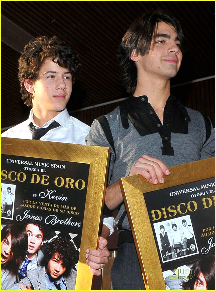 The Jonas Brothers Go Gold in Spain: Photo 1464851 | Photos | Just ...