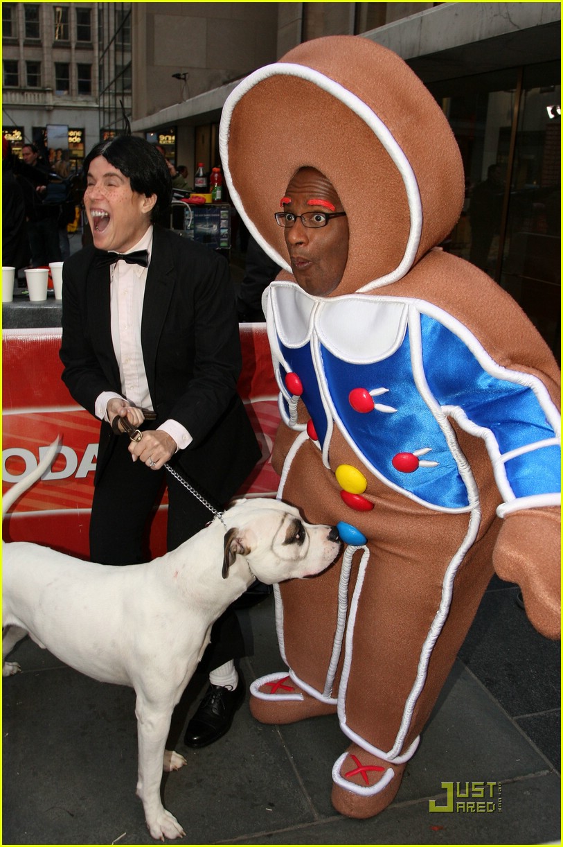 Gingerbread Man Al Roker Gets Sniffed Out: Photo 1522501 | Al Roker ...