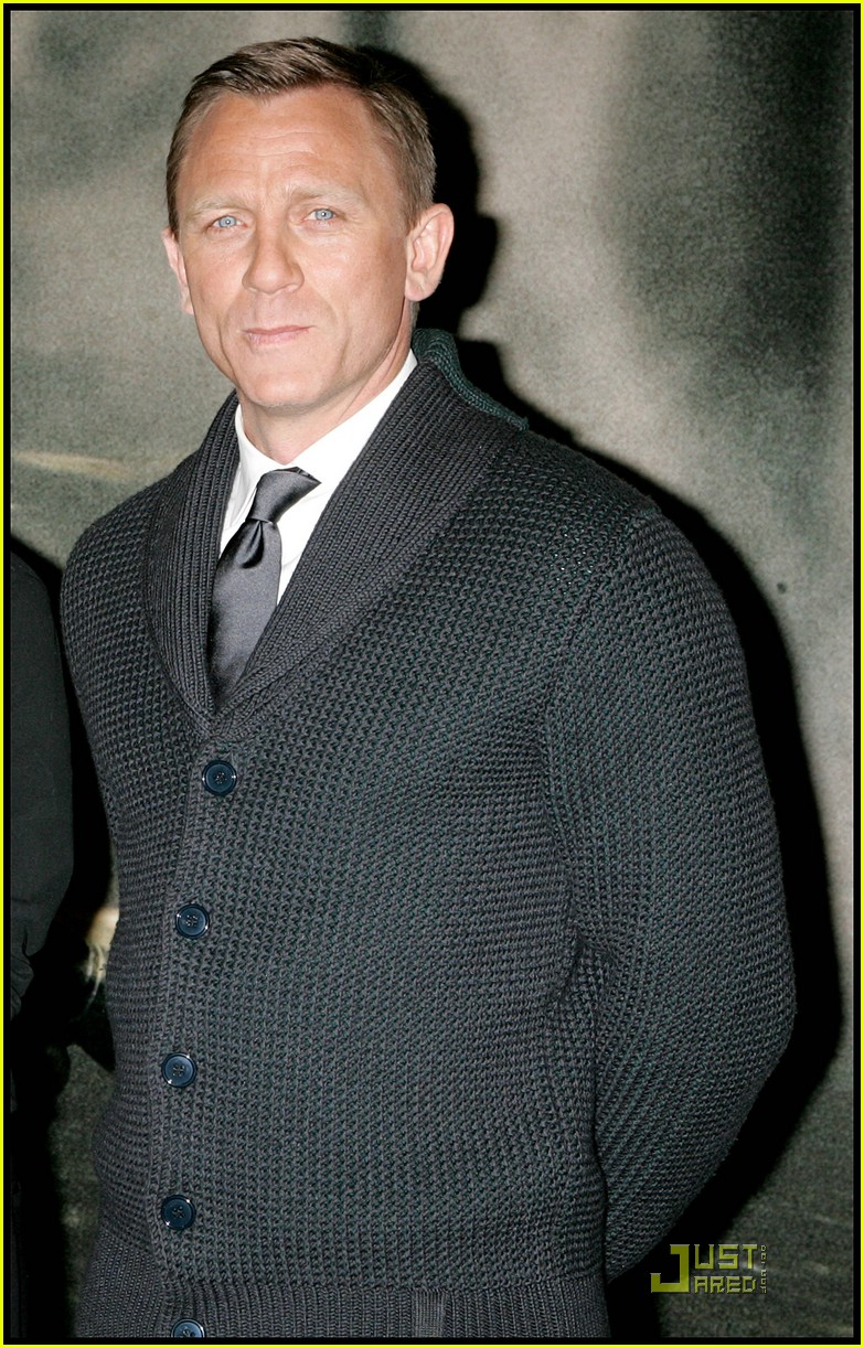 Daniel Craig is Zwick Quick: Photo 1634181 | Daniel Craig, Liev ...