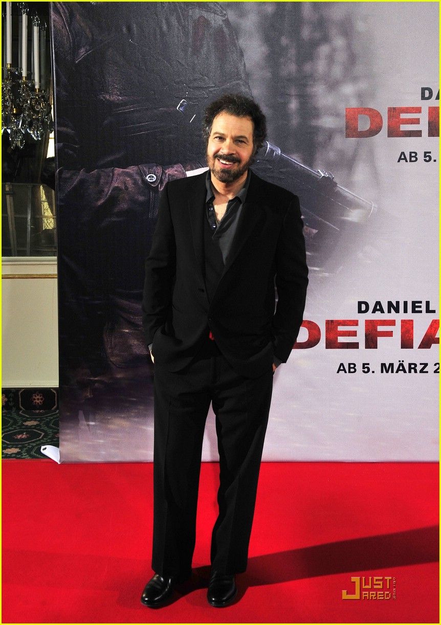 Daniel Craig Shows Off German Gaze: Photo 1657961 | Daniel Craig ...