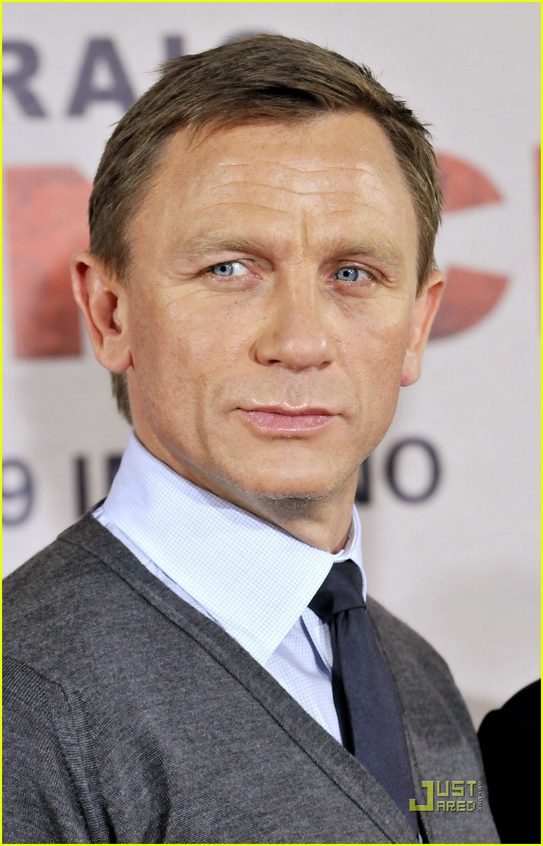 Daniel Craig Shows Off German Gaze: Photo 1657971 | Daniel Craig ...
