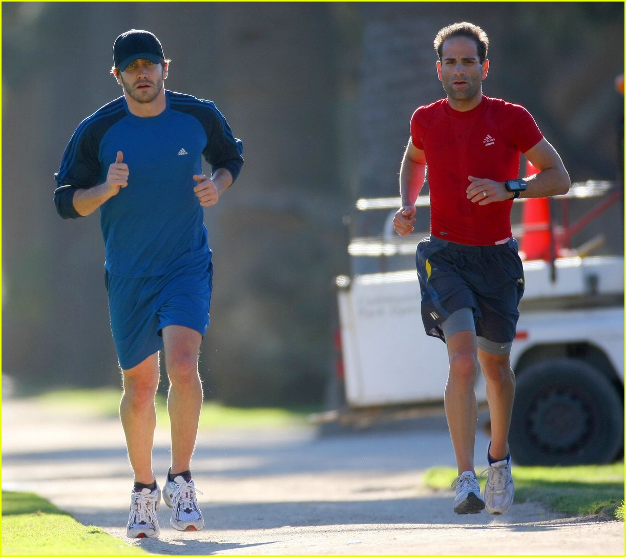 Jake Gyllenhaal: Happy Feet!: Photo 1653641 | Jake Gyllenhaal Photos ...