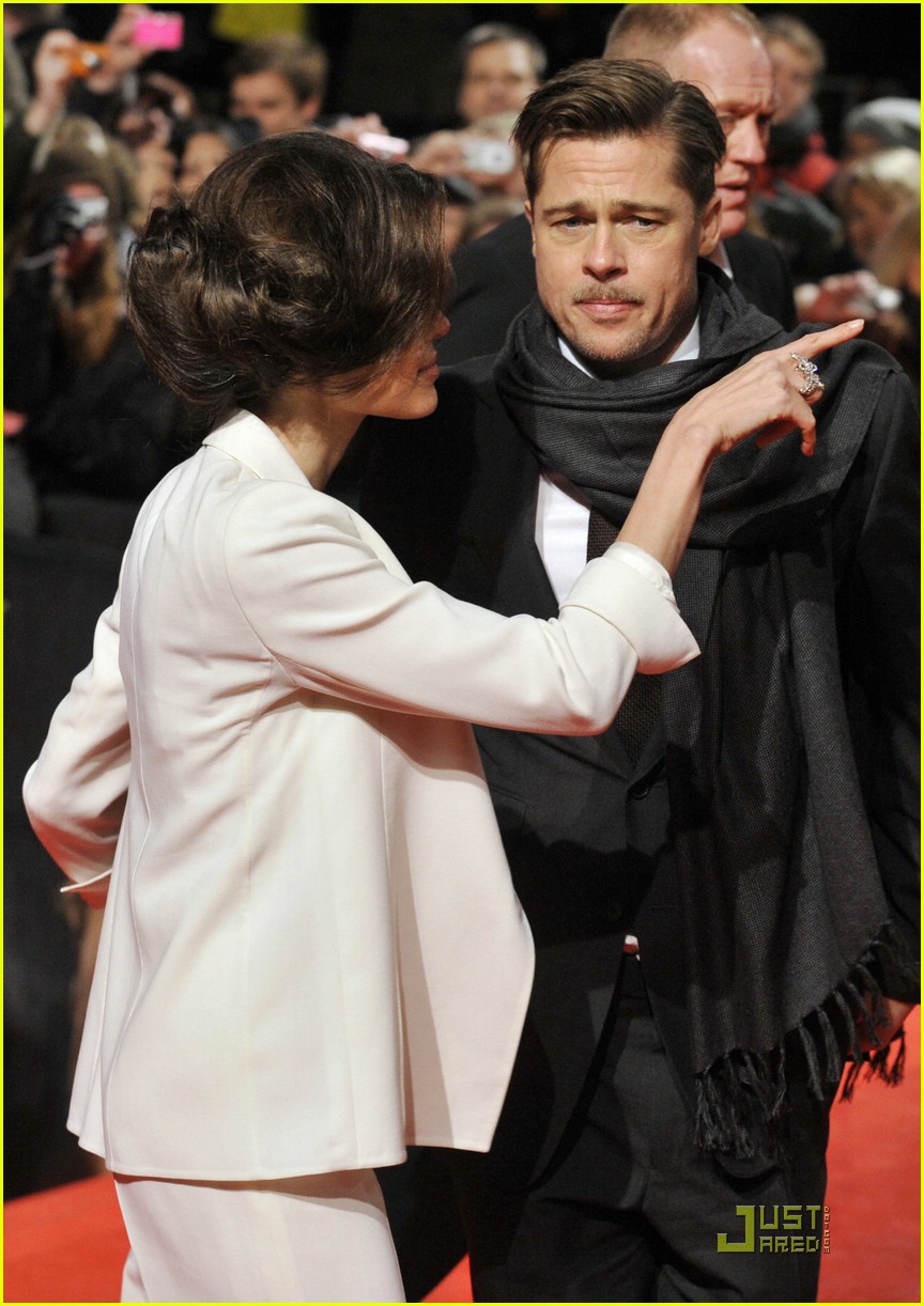 Angelina Jolie is Akris Suit-able: Photo 1665071 | Angelina Jolie, Brad ...