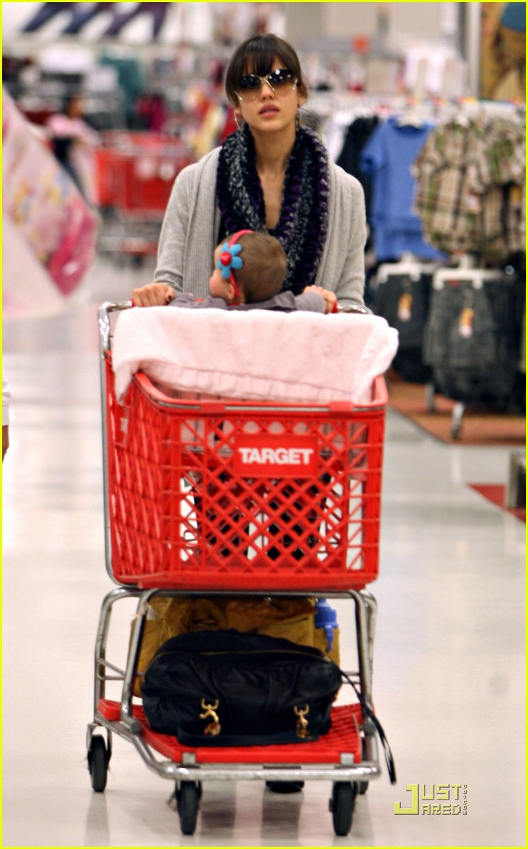 Honor Warren is Right on Target: Photo 1722651 | Cash Warren, Celebrity ...