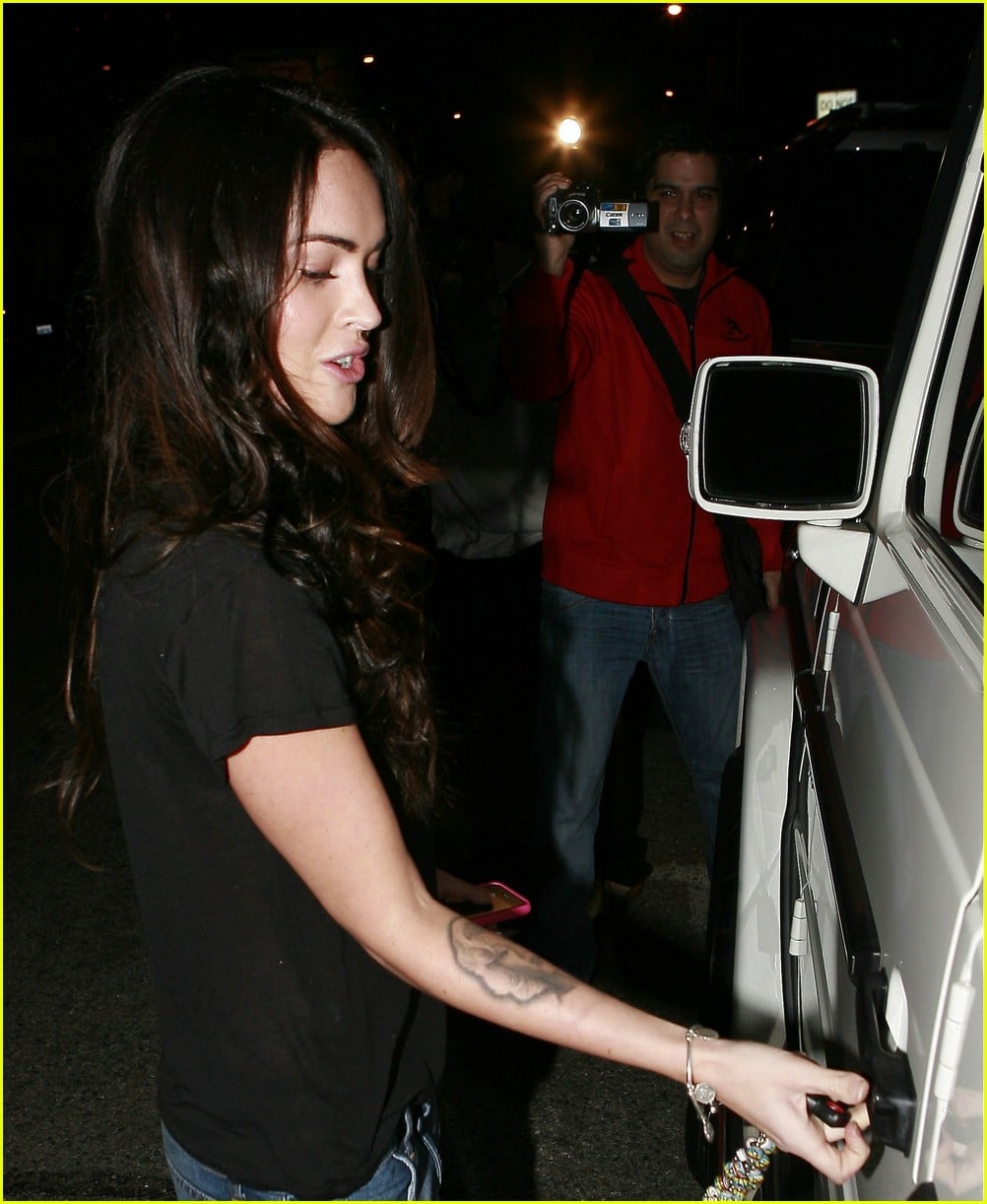 Megan Fox Slips Some Tongue Photo 1740401 Megan Fox Photos Just Jared Celebrity News And