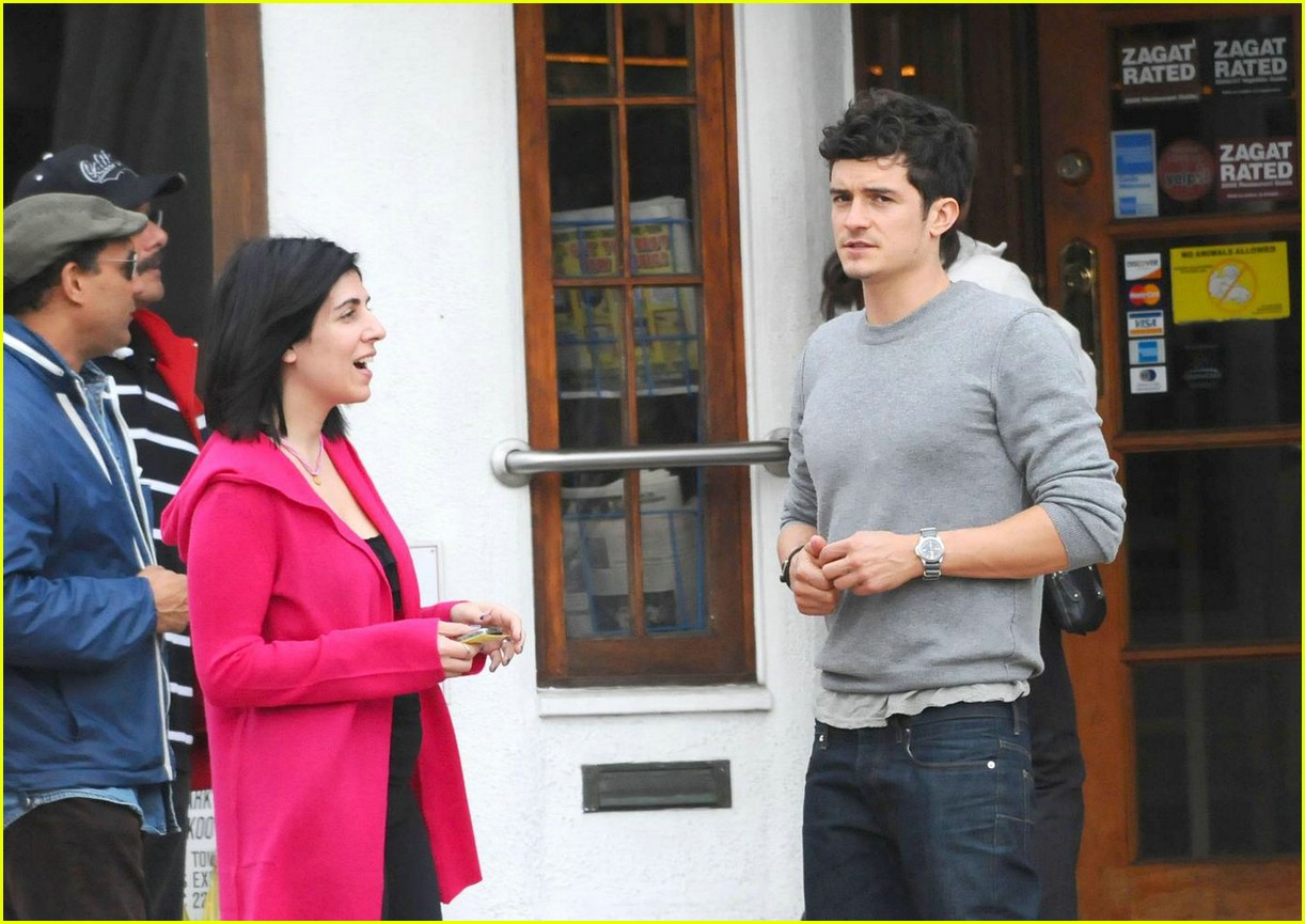 Orlando Bloom is all Thai-ed Up: Photo 1823331 | Orlando Bloom Photos ...