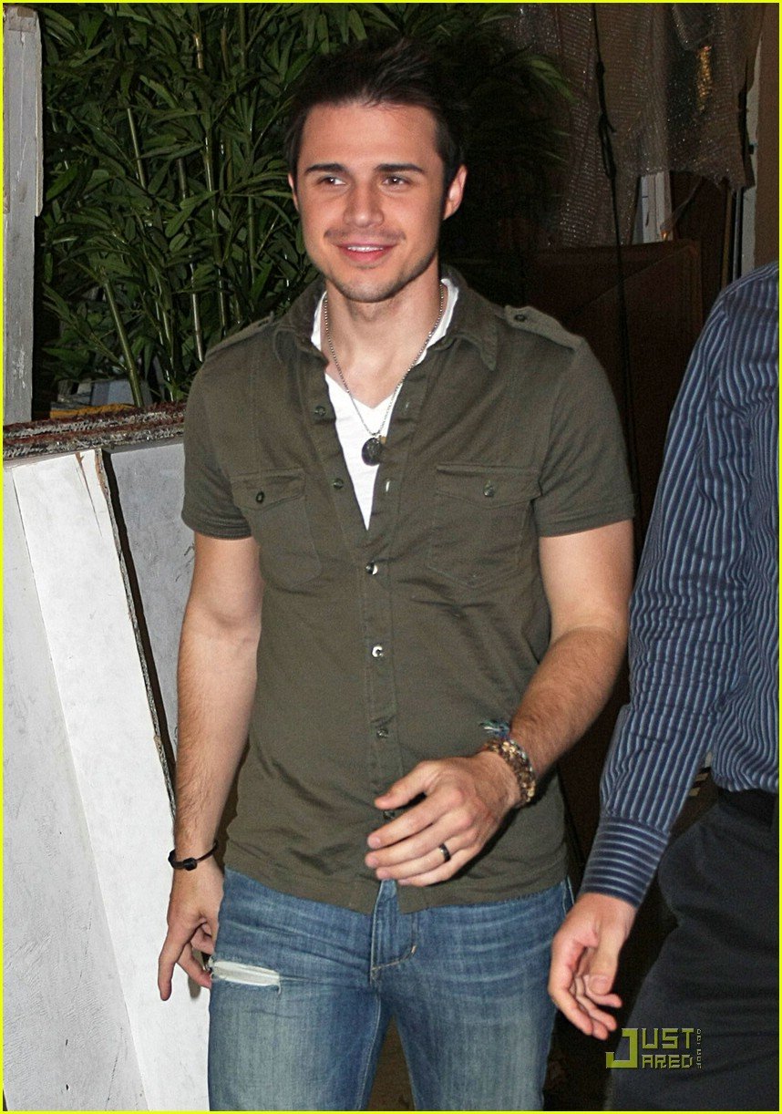 Kris Allen Spills Album Details: Photo 1947201 | Kris Allen Photos ...