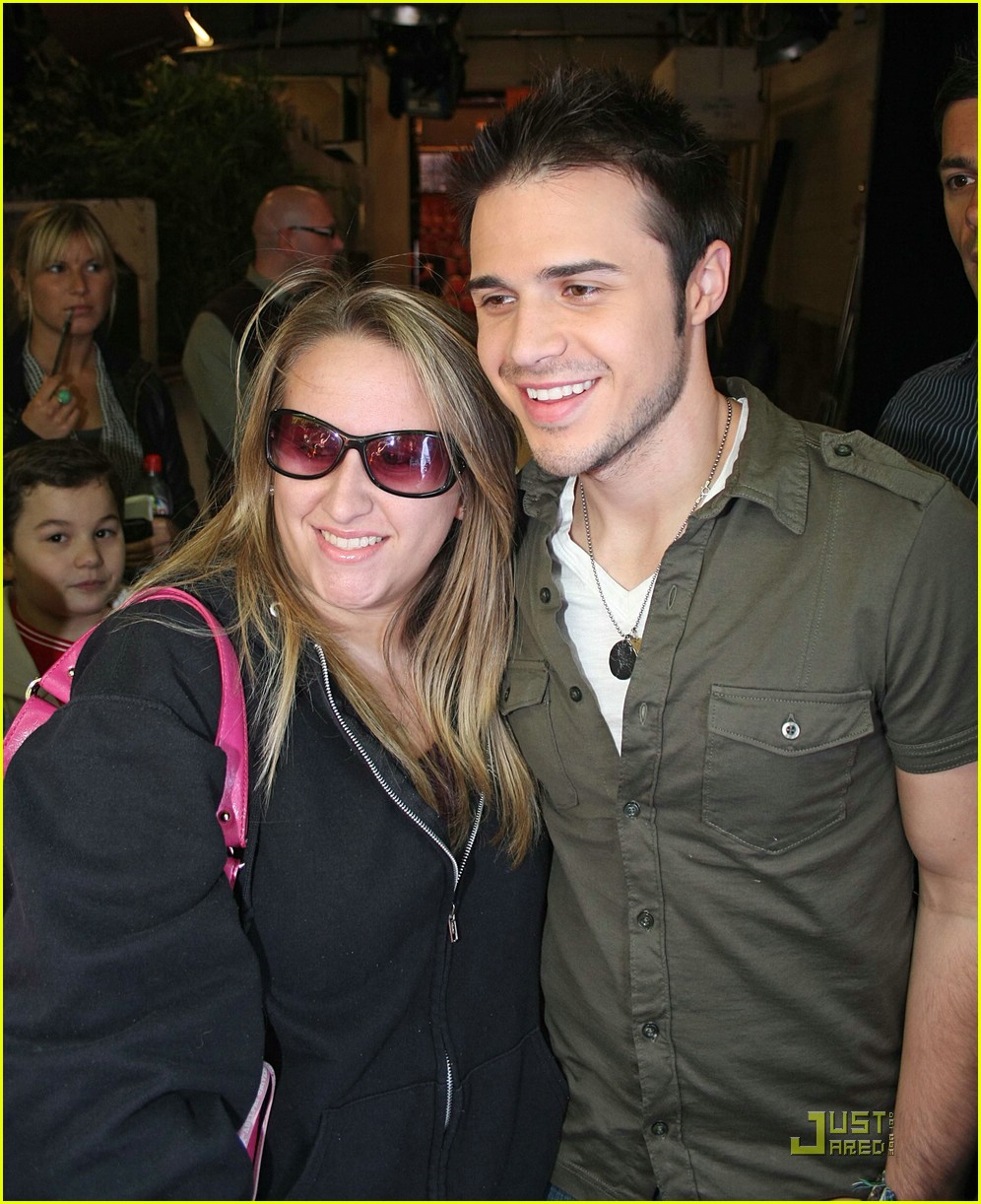 Kris Allen Spills Album Details: Photo 1947211 | Kris Allen Photos ...