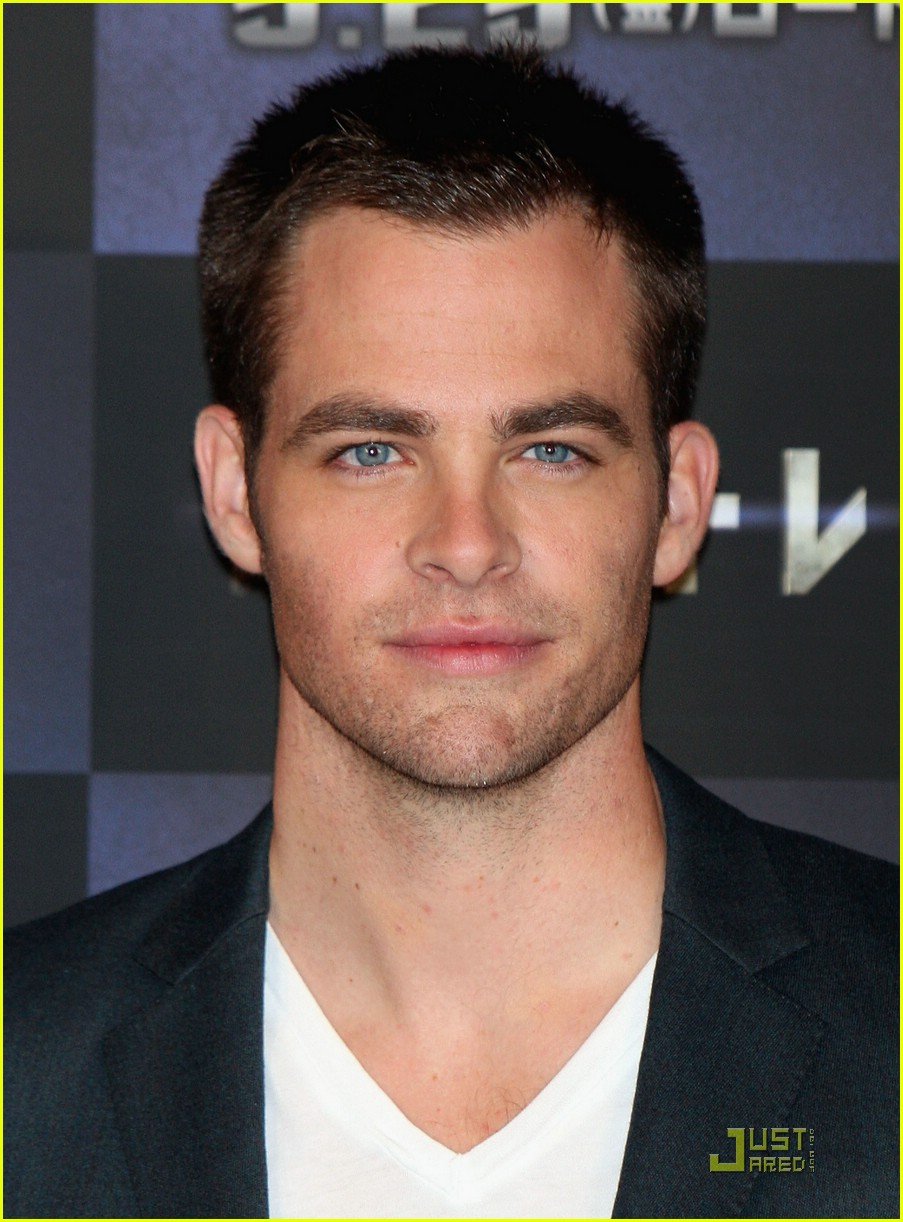 Chris Pine is Coffee Cuckoo: Photo 1923291 | Chris Pine Photos | Just ...