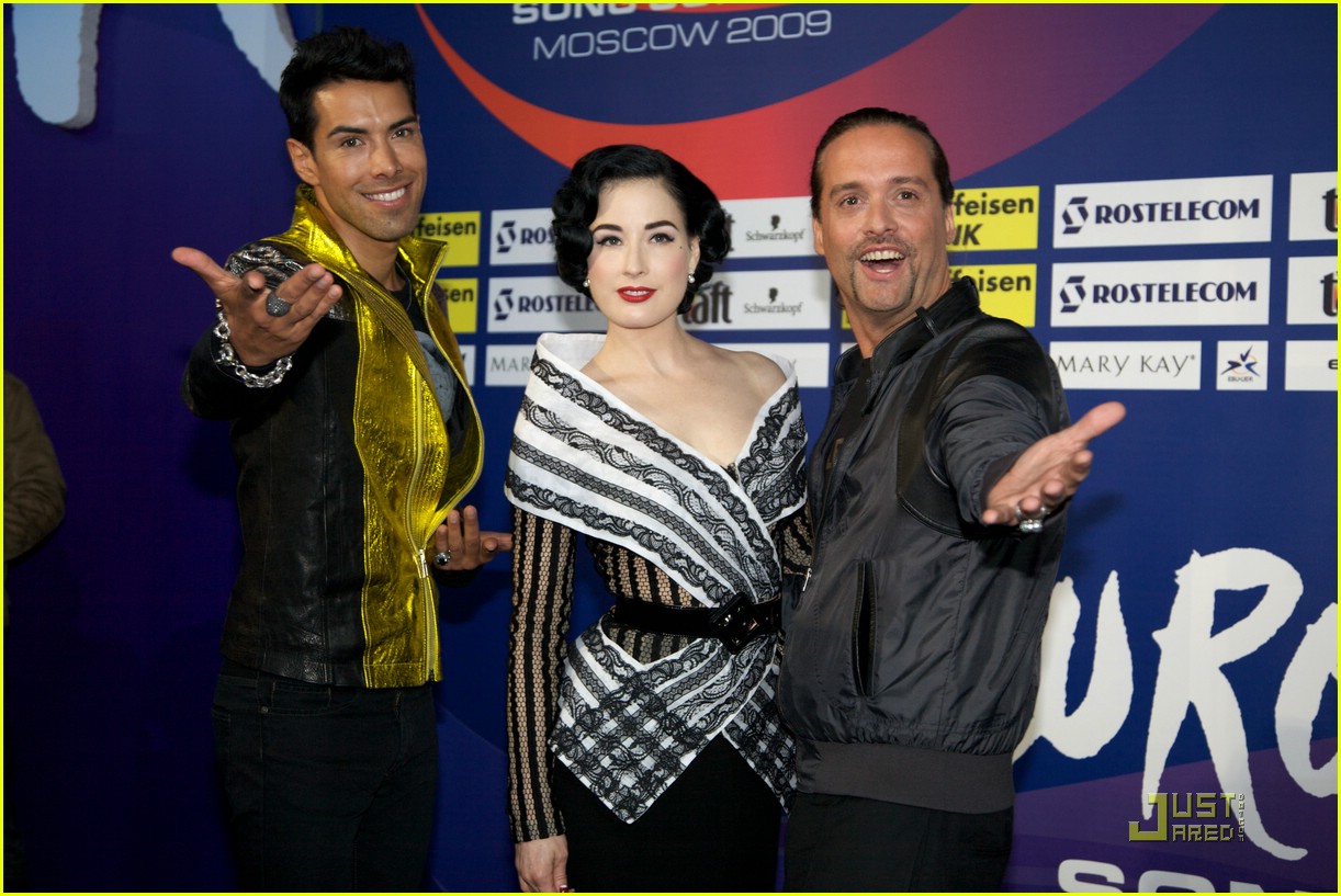 Dita von Teese: Alex Swings, Oscar Sings : Photo 1921801 | Dita Von ...