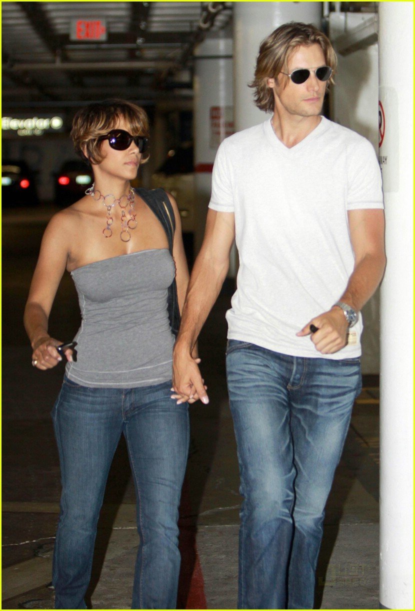 Halle Berry is a Hollister Hottie: Photo 1908221 | Gabriel Aubry, Halle ...