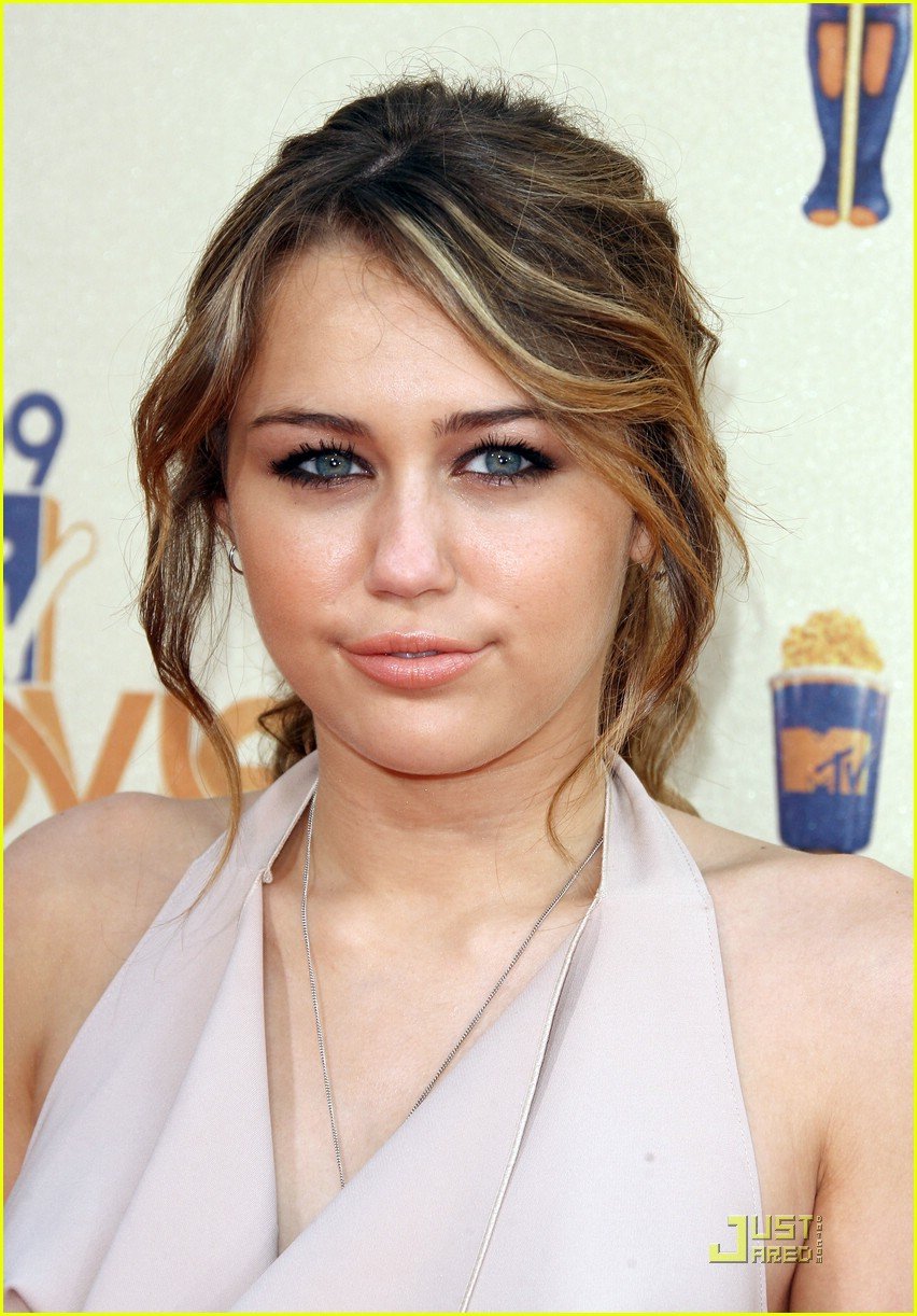 Miley Cyrus - MTV Movie Awards 2009: Photo 1958901 | Photos | Just ...