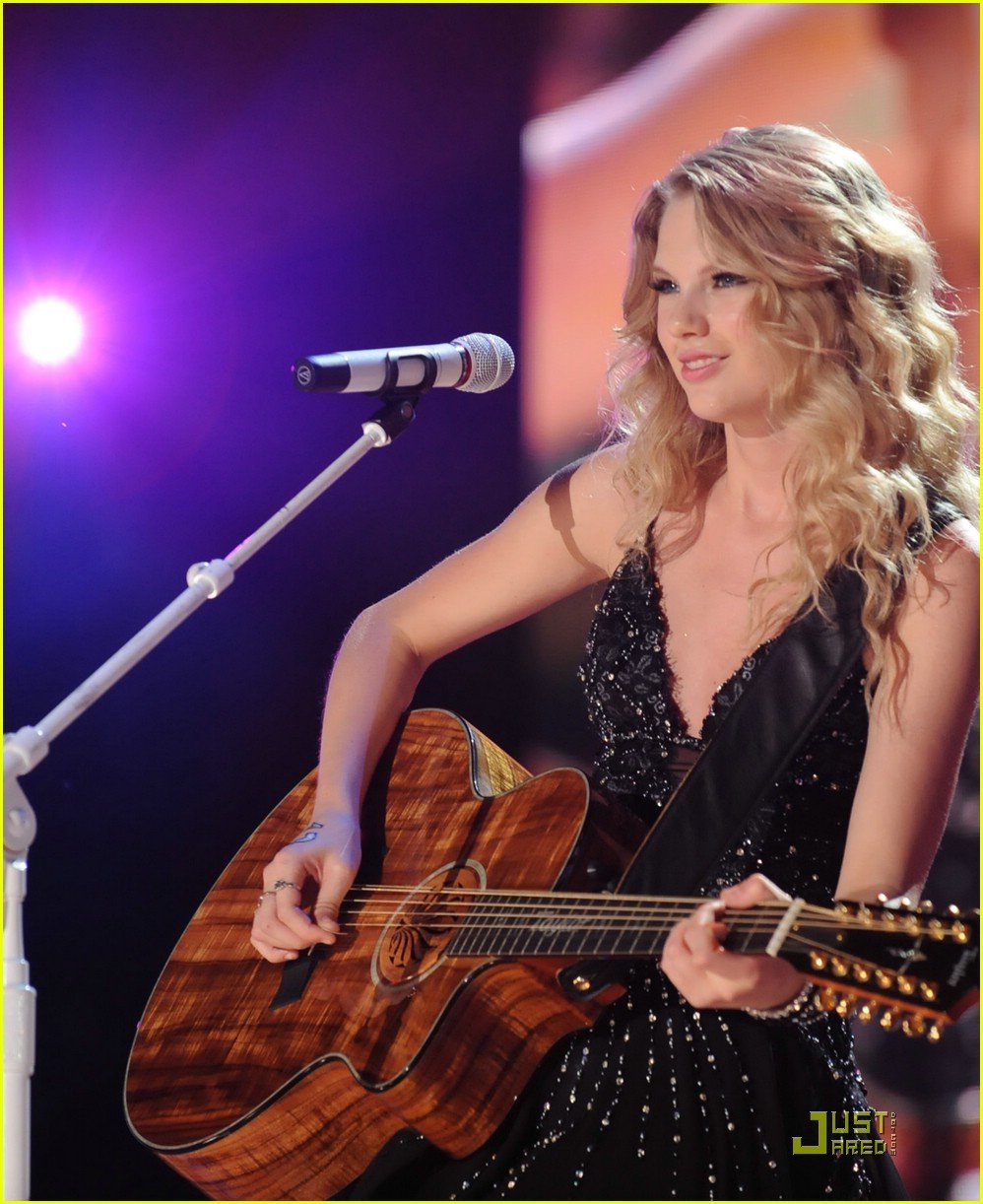 Taylor Swift is Crazy For Country Music: Photo 1988111 | Taylor Swift ...