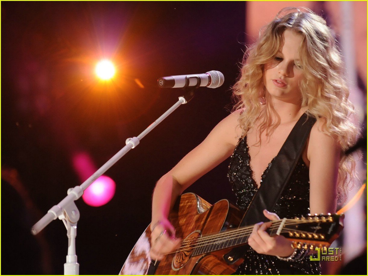 Taylor Swift is Crazy For Country Music: Photo 1988171 | Taylor Swift ...