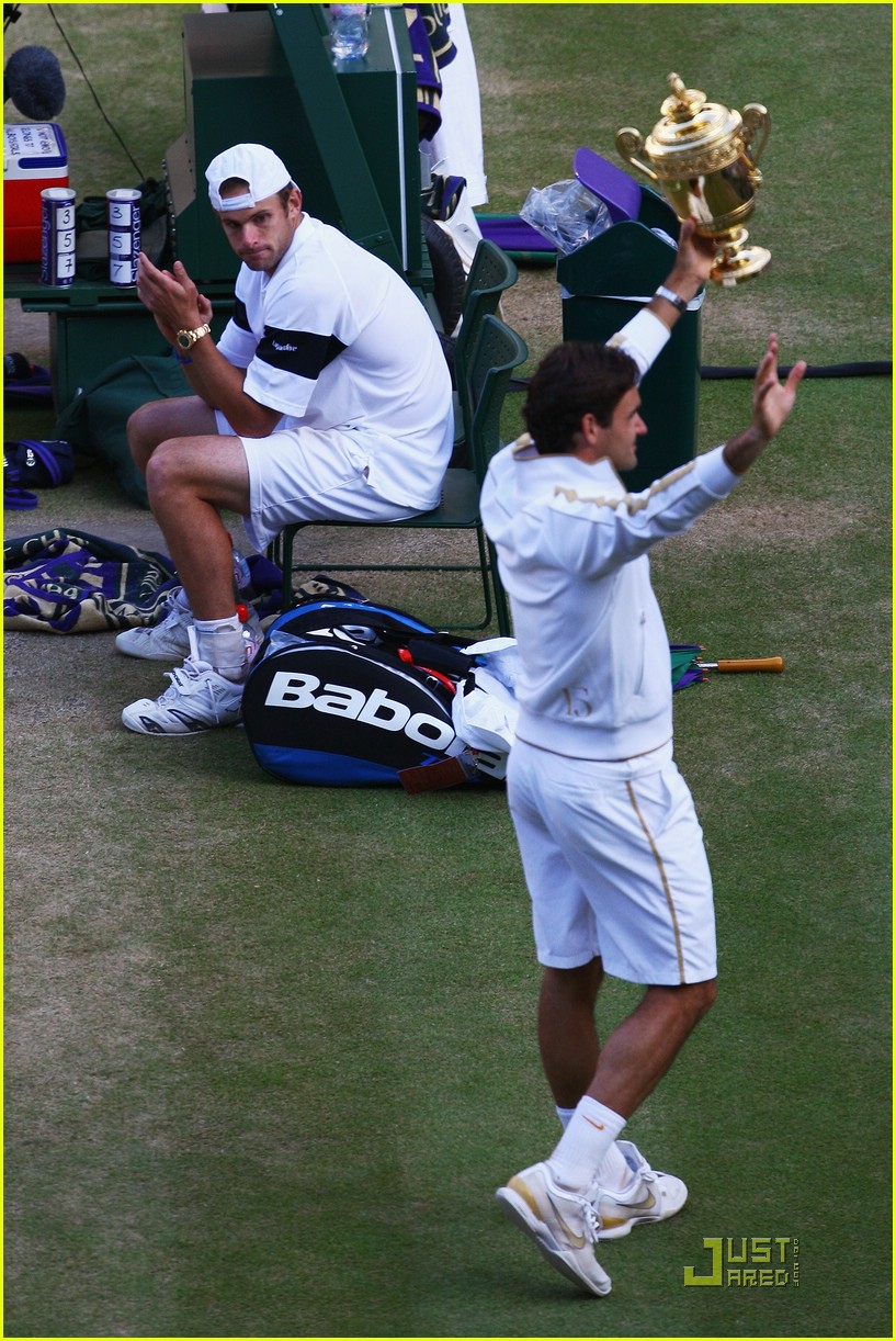 Roger Federer Wins Wimbledon, 15th Major: Photo 2032121 | Roger Federer ...