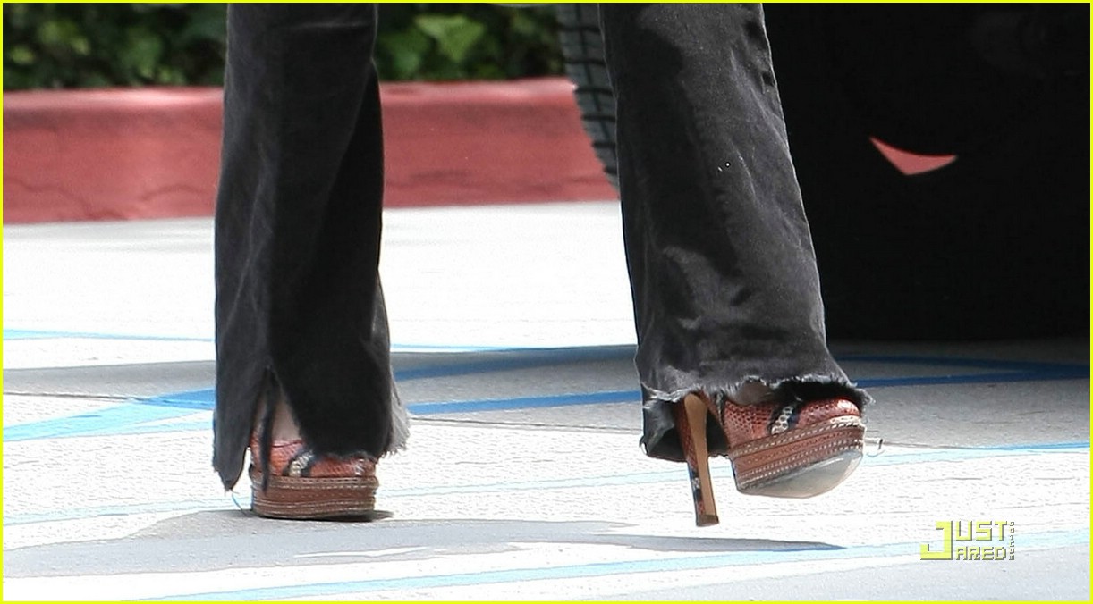 Mary-Kate Olsen Rocks Pretty Platforms: Photo 2046011 | Mary-Kate Olsen ...