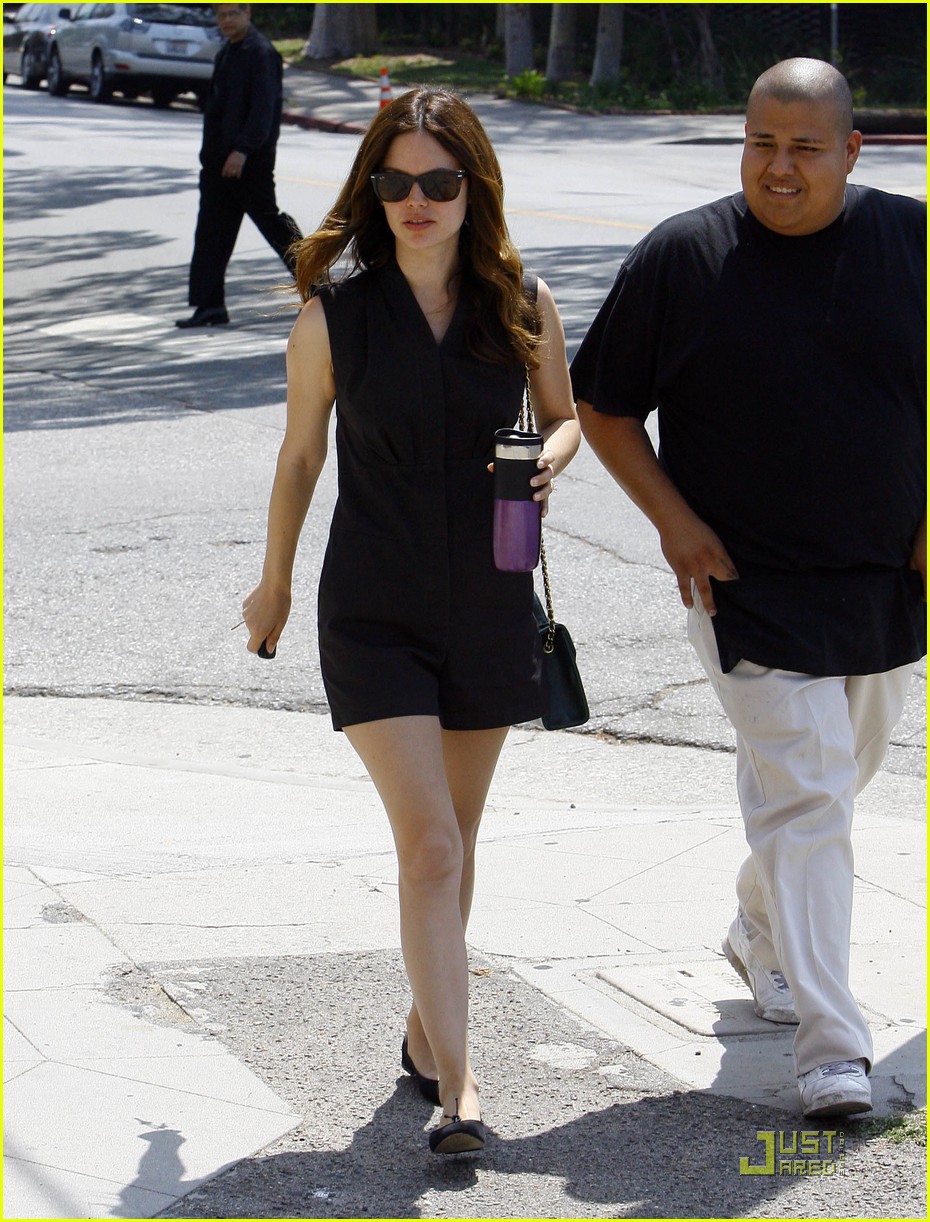 Rachel Bilson is Right On Target: Photo 2123101 | Rachel Bilson Photos ...