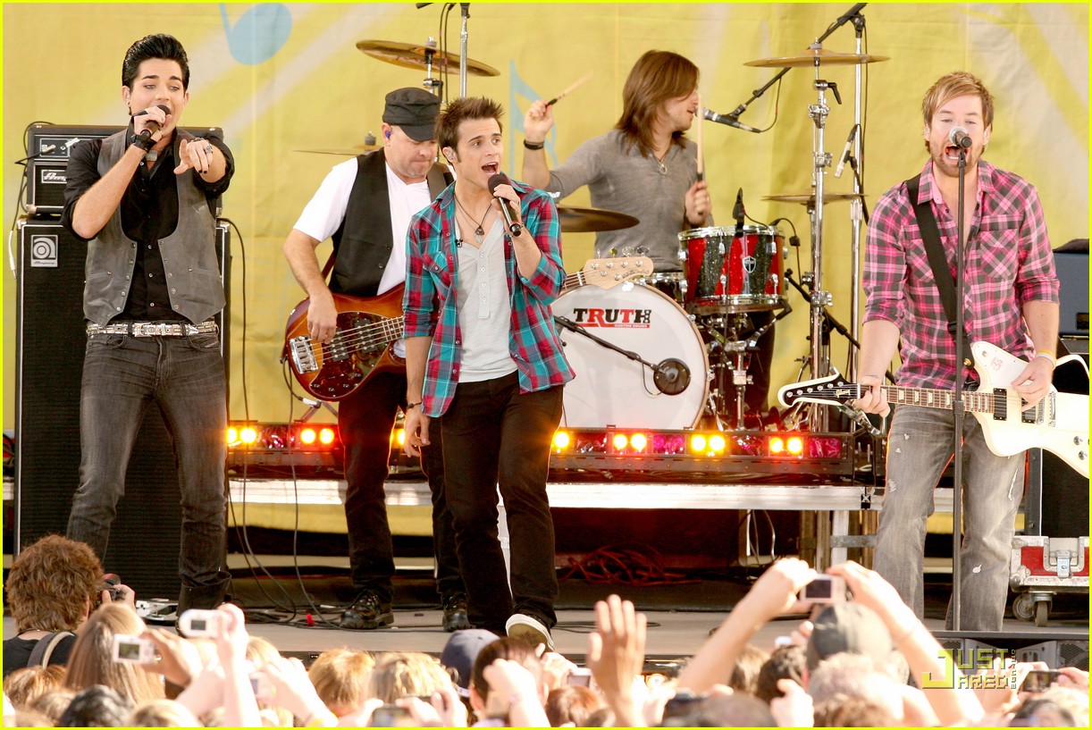 Adam Lambert: Good Morning America!: Photo 2111032 | Adam Lambert ...