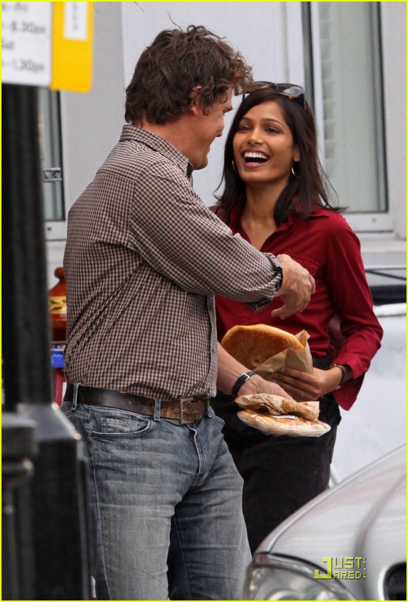 Freida Pinto Gets Excited About Her Engagement: Photo 2167222 | Freida ...