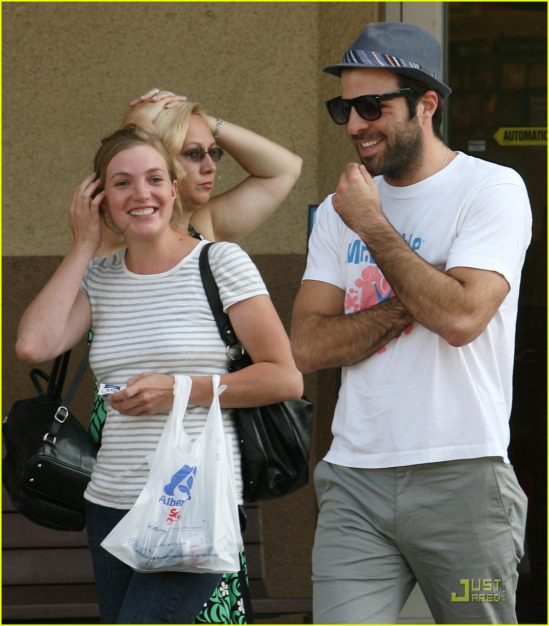 Zachary Quinto is Mr. Bubble: Photo 2121651 | Zachary Quinto Photos ...