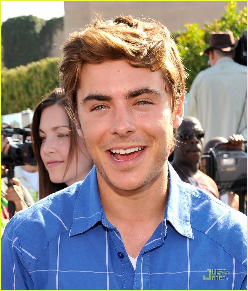 Zac Efron - Teen Choice Awards 2009: Photo 2115891 | 2009 Teen Choice ...