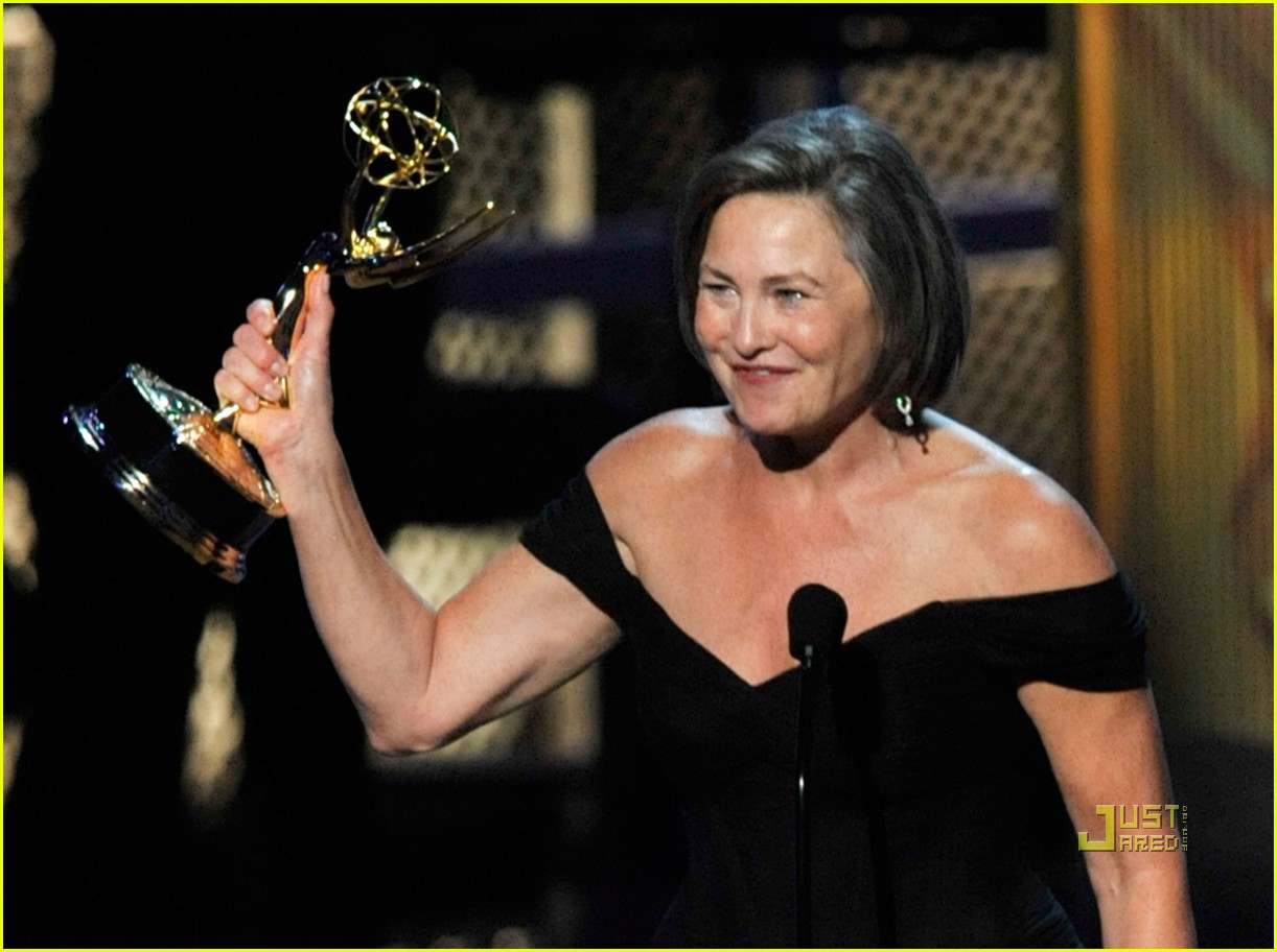 EMMYS WINNERS LIST 2009: Photo 2231771 | 2009 Emmy Awards, Cherry Jones ...