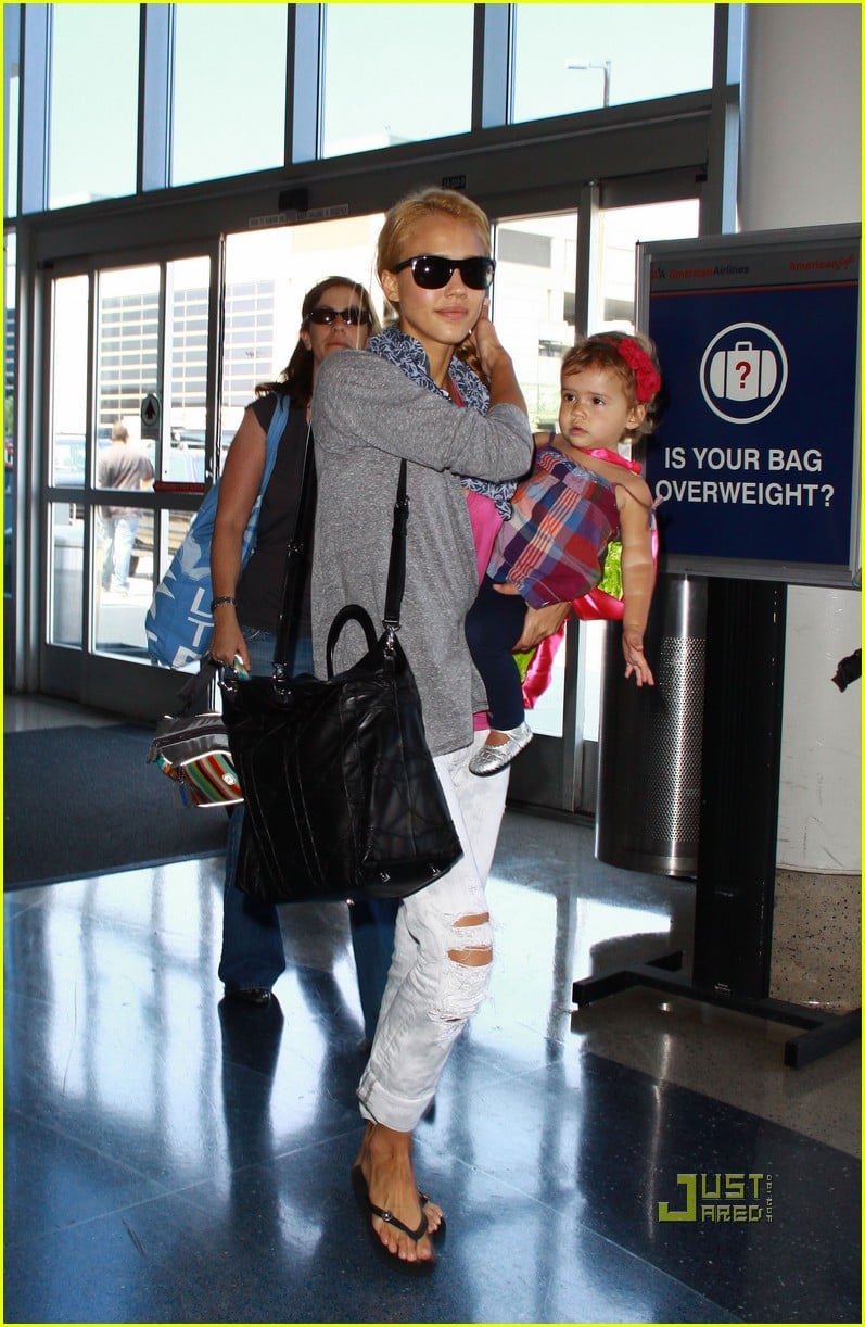 Honor Warren: Pink Cape Cutie: Photo 2186071 | Cash Warren, Celebrity ...