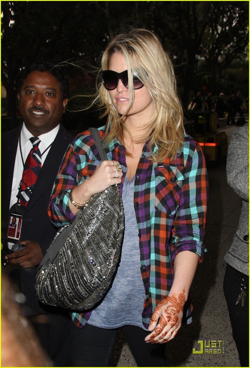 Jessica Simpson Hearts Henna Tattoos: Photo 2318832 | Jessica Simpson ...