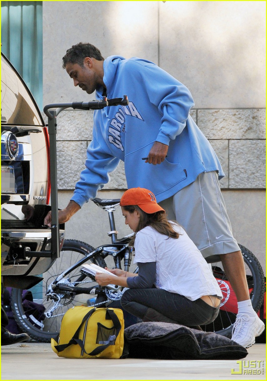 Eliza Dushku & Rick Fox: Bike Rack Ready : Photo 2361601 | Eliza Dushku ...