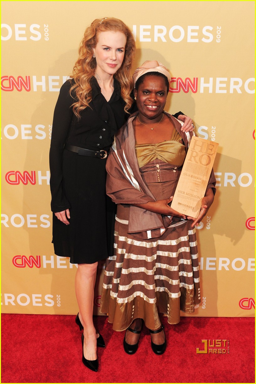 Photo: nicole kidman cnn hero betty makoni 04 | Photo 2374252 | Just ...