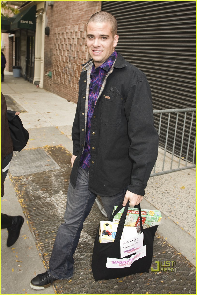 Mark Salling Interview -- JustJared.com Exclusive: Photo 2331691 | Glee ...