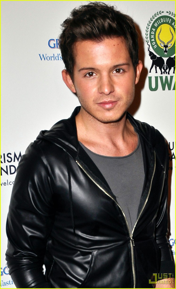 Photo: jason biggs simon curtis uganda 02 | Photo 2400701 | Just Jared ...