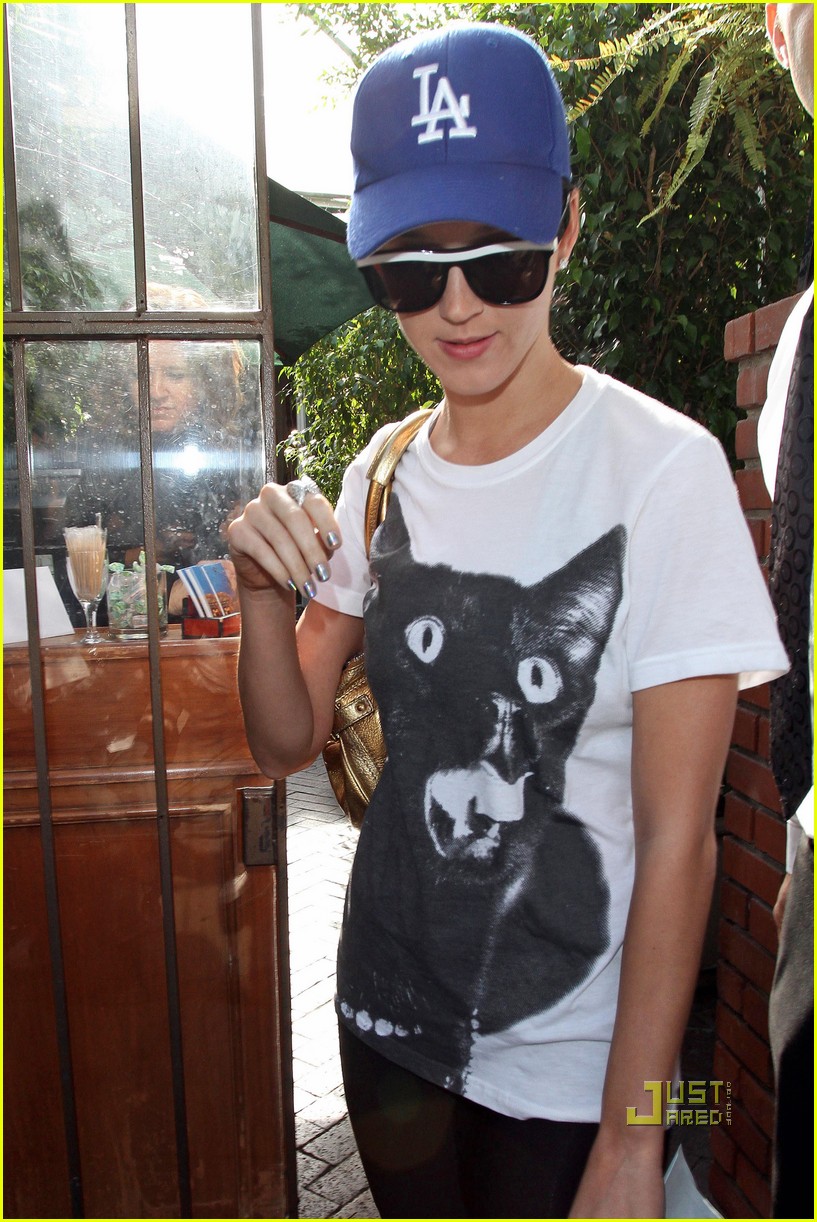 Katy Perry & Avril Lavigne: Proactiv's Newest Faces: Photo 2408055 ...