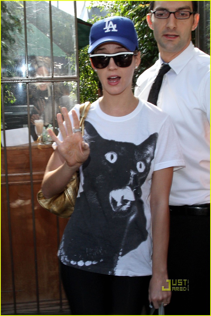 Katy Perry & Avril Lavigne: Proactiv's Newest Faces: Photo 2408058 ...