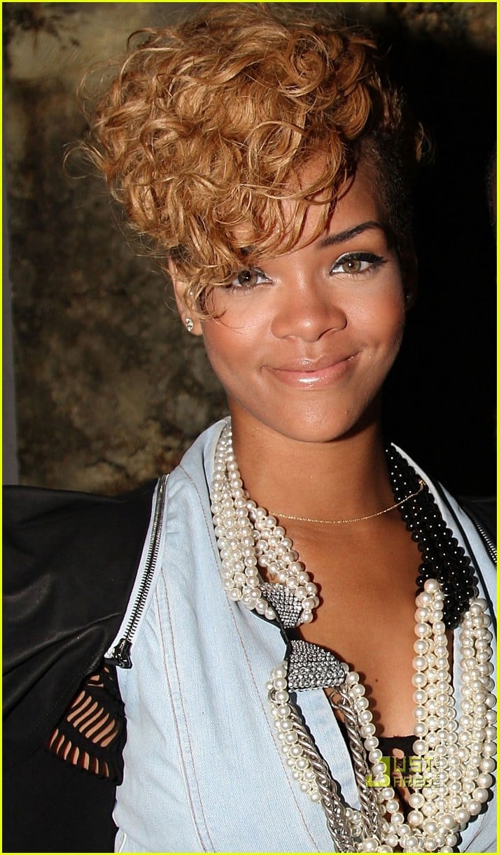 Rihanna & Tyrese Get Fly & Flashy: Photo 2407779 | Rihanna, Tyrese ...