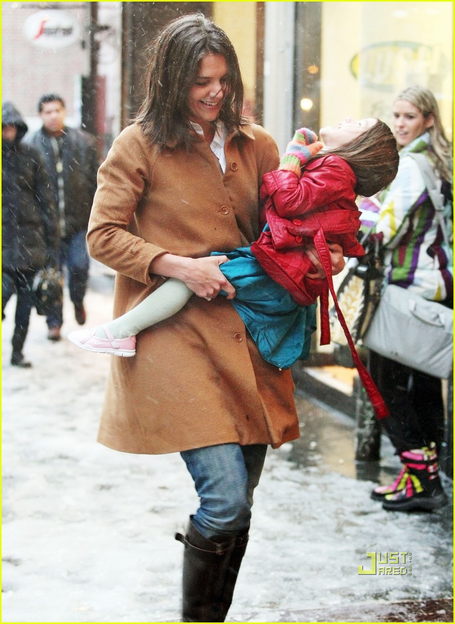 Photo: suri cruise snow sephora 13 | Photo 2427084 | Just Jared ...