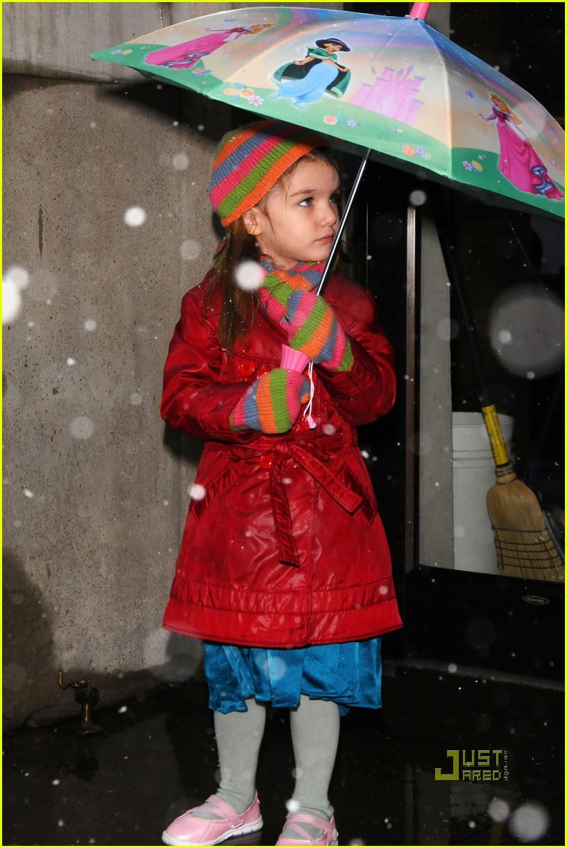 Photo: suri cruise snow 09 | Photo 2426793 | Just Jared: Entertainment News