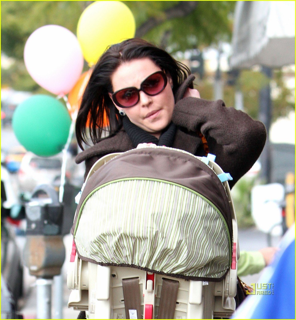 Katherine Heigl Debuts A Darker 'Do: Photo 2433574 | Katherine Heigl ...