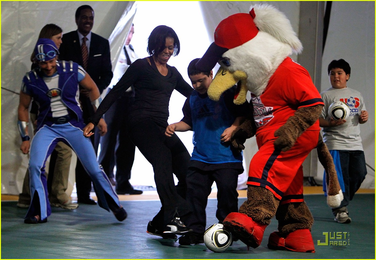 Michelle Obama: Let's Move!: Photo 2432299 | Michelle Obama Photos ...