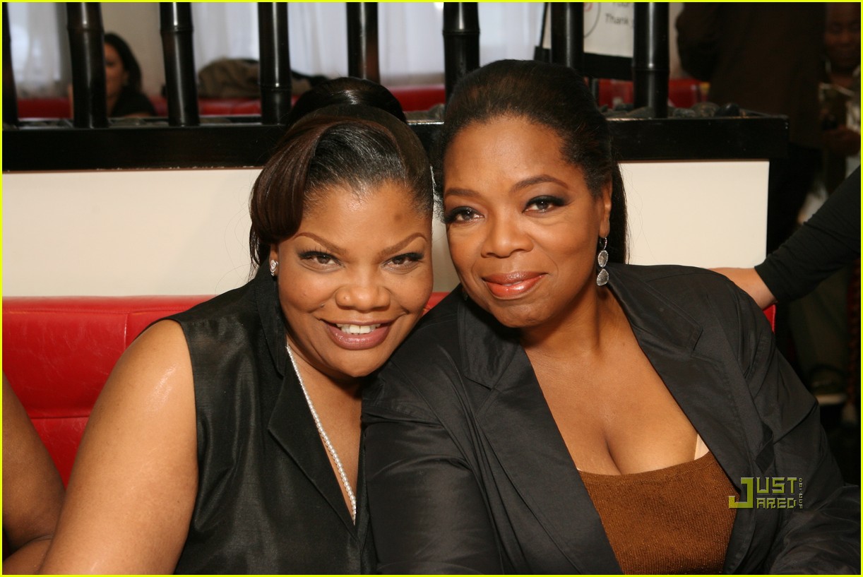 Oprah Chows Down with Mo'Nique: Photo 2432631 | Mo Nique, Oprah Winfrey ...