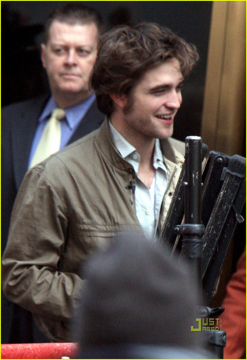 Robert Pattinson: 'Remember Me' in NYC!: Photo 2431235 | Robert ...