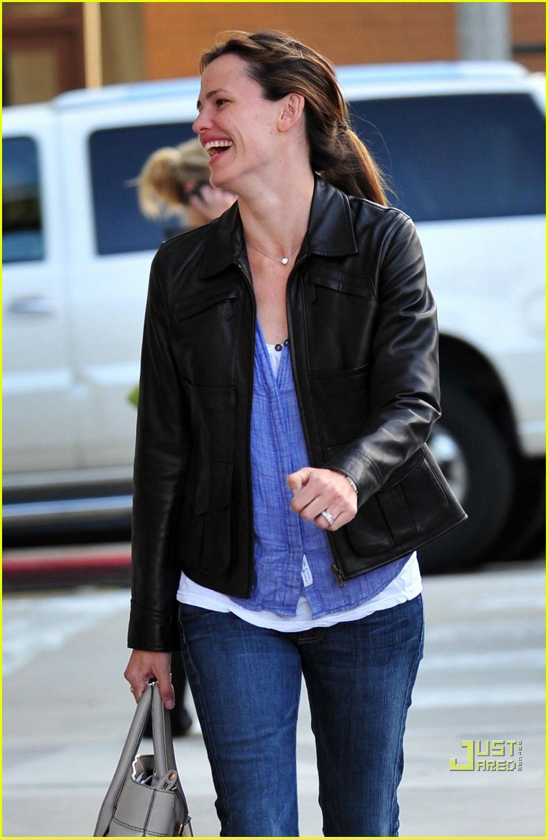 Jennifer Garner: Leather Lady!: Photo 2442808 | Jennifer Garner Photos ...
